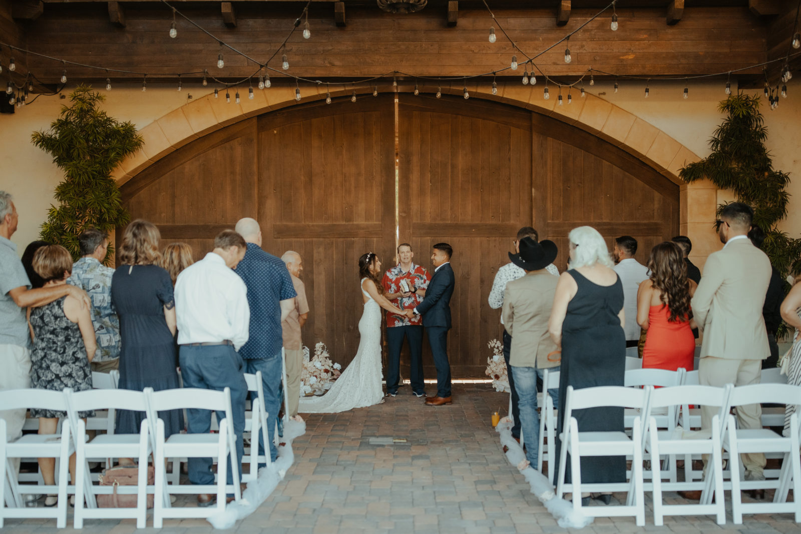 Nevada Desert Wedding: Benefits of Having a Small Wedding